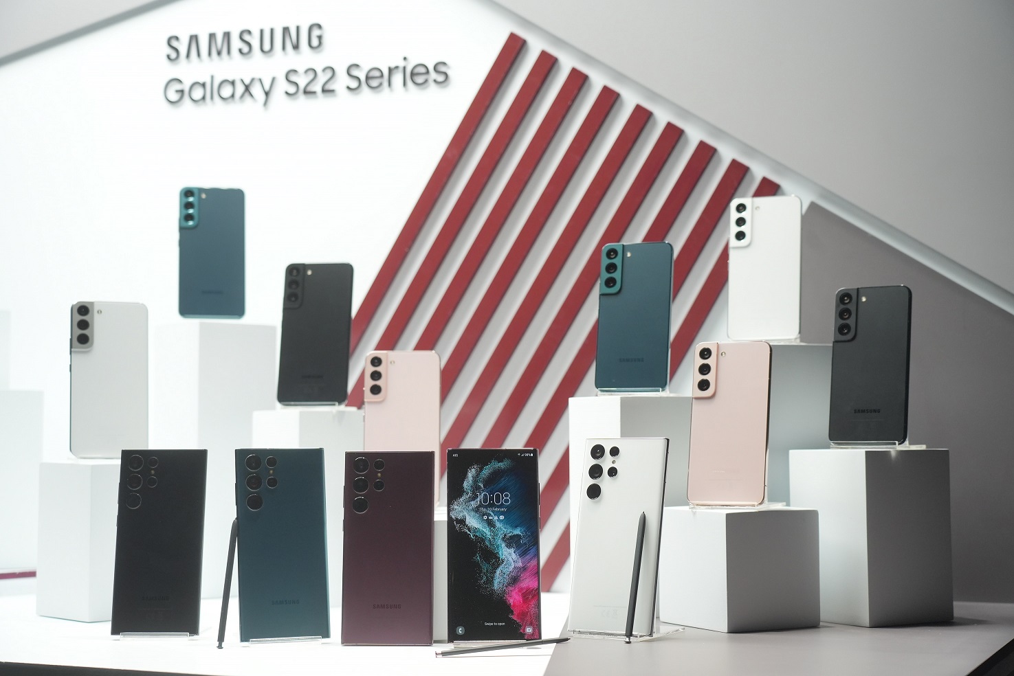 Samsung released the latest flagship Galaxy S22 series. Enter the ...
