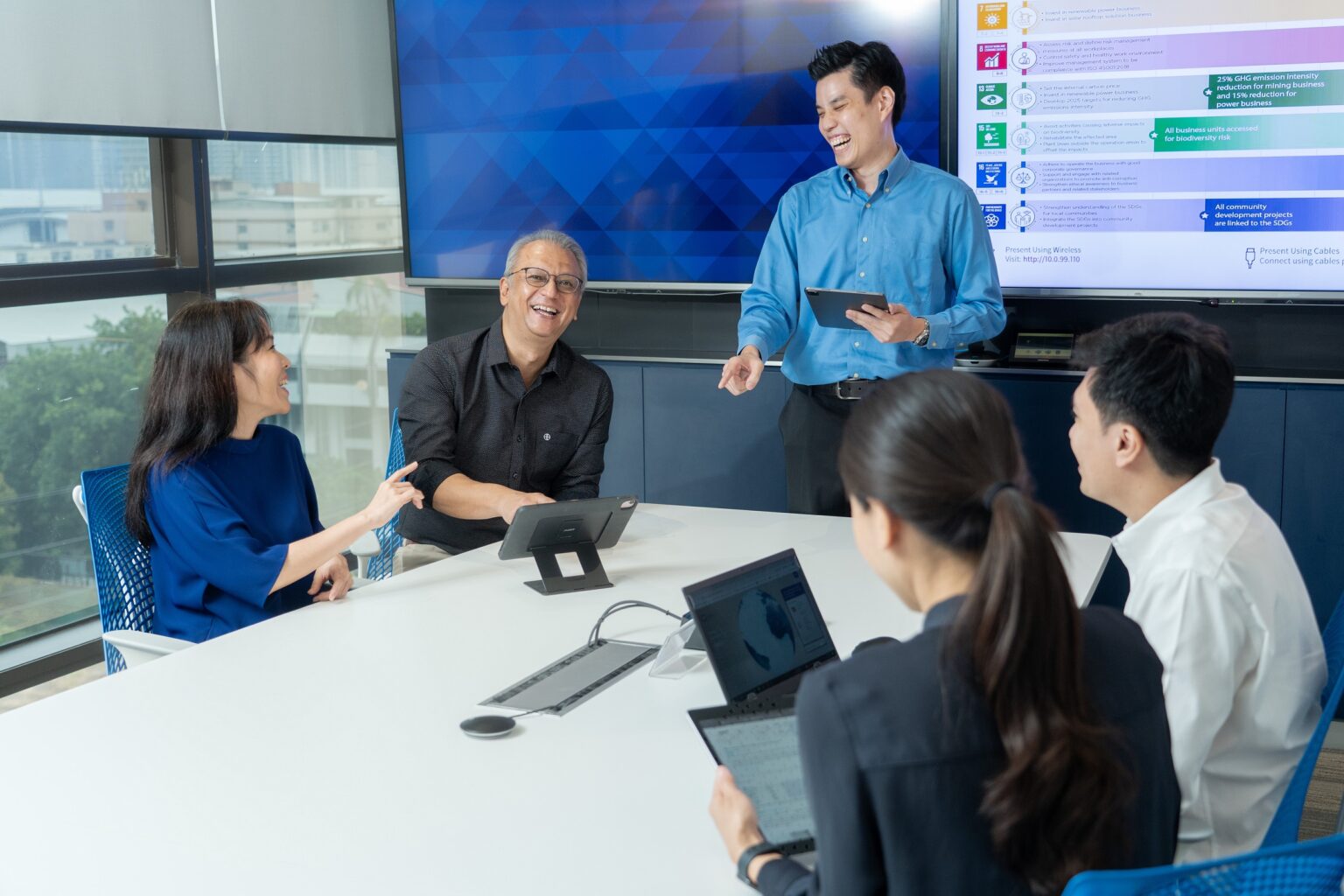 Take off the concept of "Banpu and "People Focus", a strategy for ...